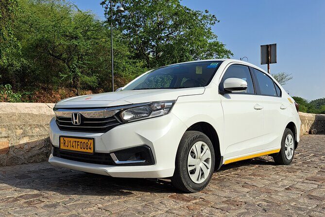 Private New Delhi Arrival Transfer Airport to Hotel/Accommodation - Key Points