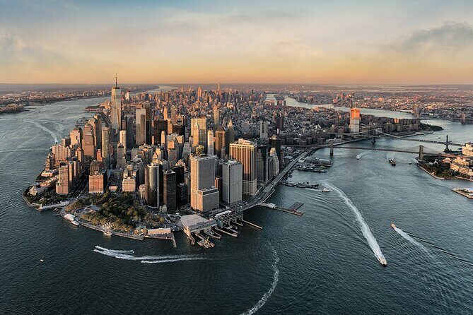Private New York City Helicopter Tour for 2-6 from Westchester - Who Will Love This?