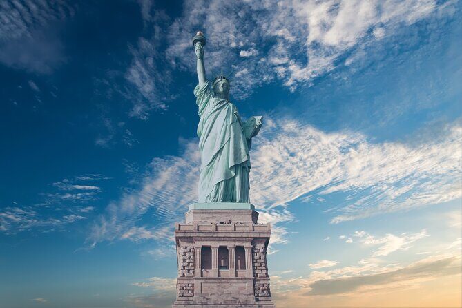 Private New York Tour With Guide Up to 12 Pax Group Size - The Value of a Private Guided Tour