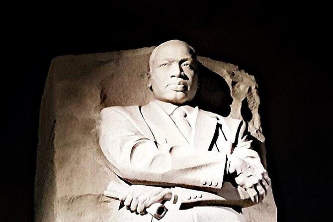 Private Night-Time Monuments Tour of DC for up to 10 Guests - Authentic Experiences and Guest Reviews