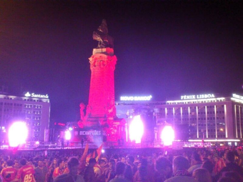 Private night tour, authentic Fado show & Portuguese dinner - An Authentic Night in Lisbon