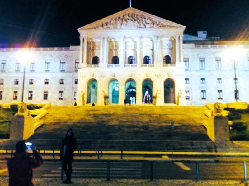 Private night tour, authentic Fado show & Portuguese dinner - Final Thoughts: Is This Tour Right for You?