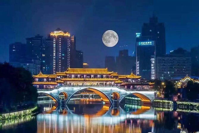 Private Night Tour: Chengdu Illuminated with Hot Pot Dinner - Exploring Chengdu by Night: A Full Breakdown