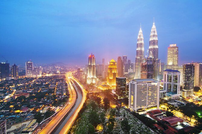 Private Night Tour: Petronas Twin Tower And Shopping - Key Points