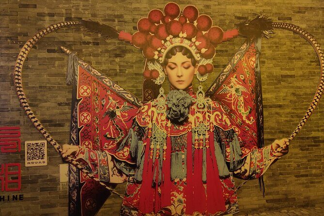 Private Night Walking Tour in Qianmen Street and Tiananmen Square - Key Points