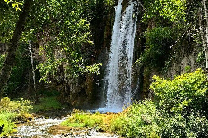 Private Northern Hills Tour including Spearfish Canyon, Deadwood - Is This Tour Worth the Price?