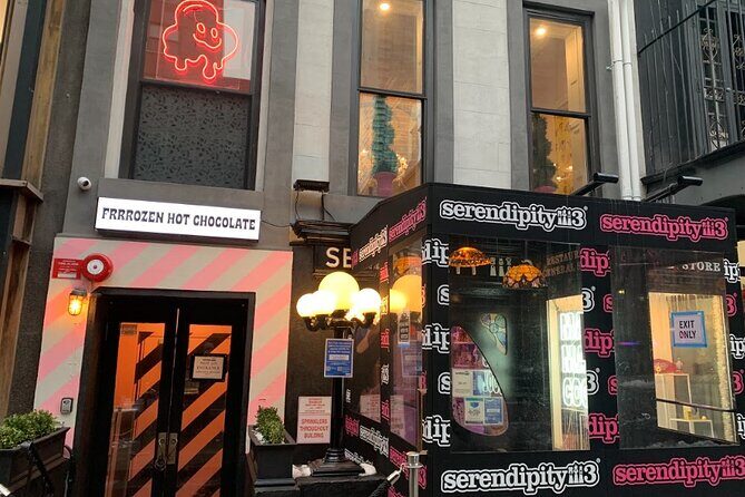 Private NYC Rom Com Movie Sites Tour - Key Points