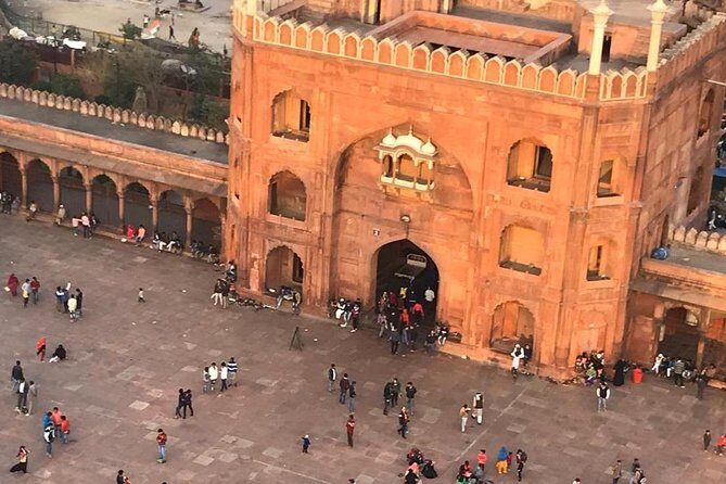 Private Old Delhi tour by tourism ministry approved company - A Closer Look at the Old Delhi Tour