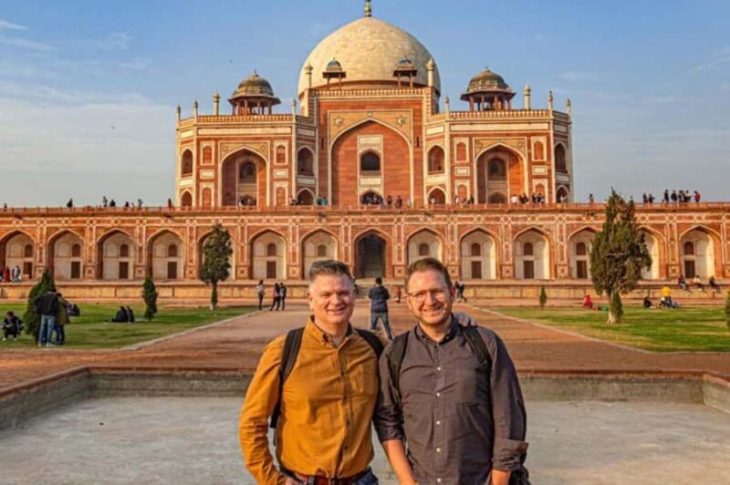 Private Old & New Delhi Tour with Female Guide, Car & Lunch - FAQ