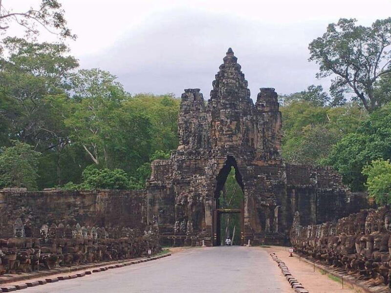 Private One Day Tour with Sunrise at Angkor Wat - Authentic Reviews and What They Reveal