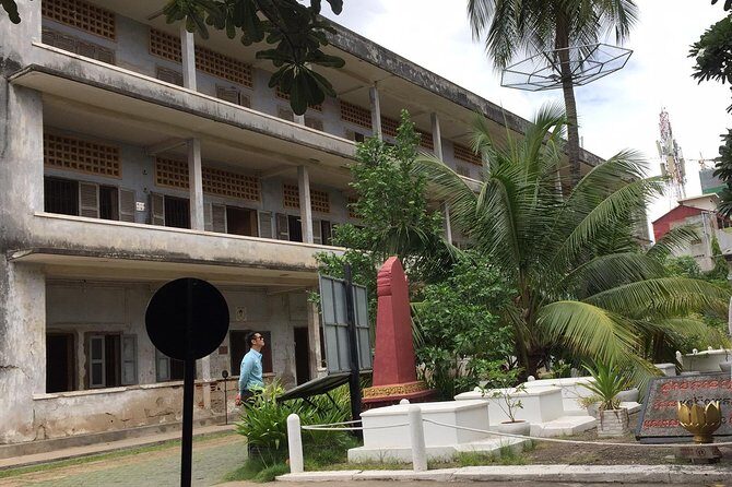 Private One Day Trip in Phnom Penh Capital City - The Experience at a Glance