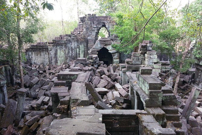 Private One Day Trip to Beng Mealea and Kompong Phluk Floating Village - Key Points