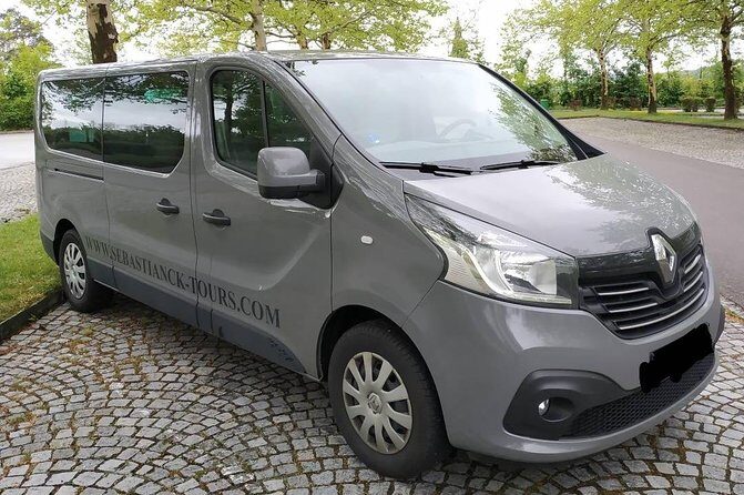 Private One-Way Sightseeing Transfer from Prague to Vienna via Cesky Krumlov - A Closer Look at the Itinerary and Experience