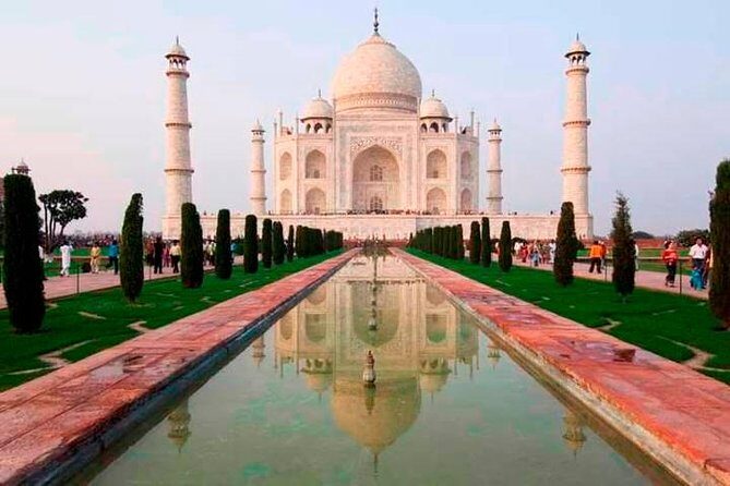 Private One Way Transfer From Delhi To Agra - Key Points