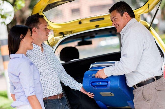 Private One Way Transfer from Los Angeles to Los Angeles Airport - Who Should Consider This Service?