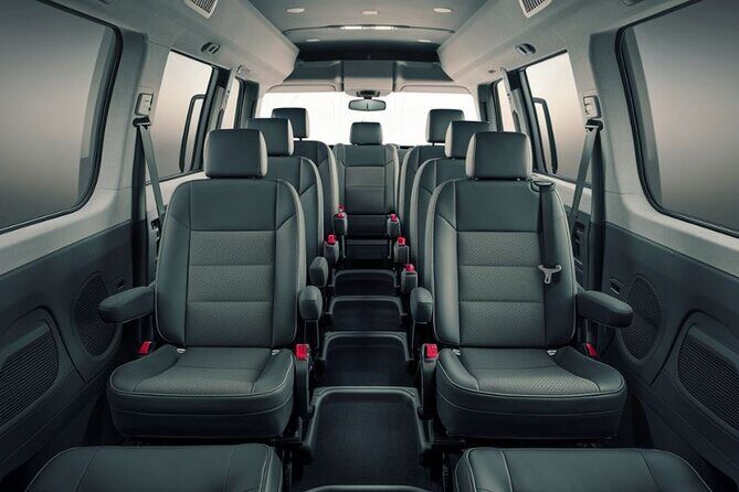 Private One way Transfer Waikiki Hotel and Kualoa Ranch - FAQs