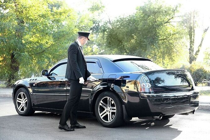 Private Oneway Airport Transfer London to London Heathrow Airport - What to Expect When Booking and Using This Transfer
