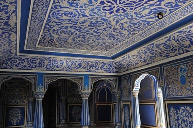 Private Overnight Jaipur Tour from Delhi - FAQs