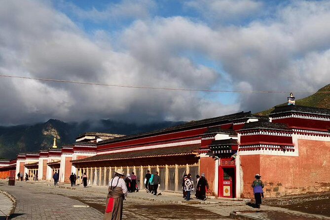 Private Overnight Tour from Xian to Labrang by Round-way Bullet Train - Key Points