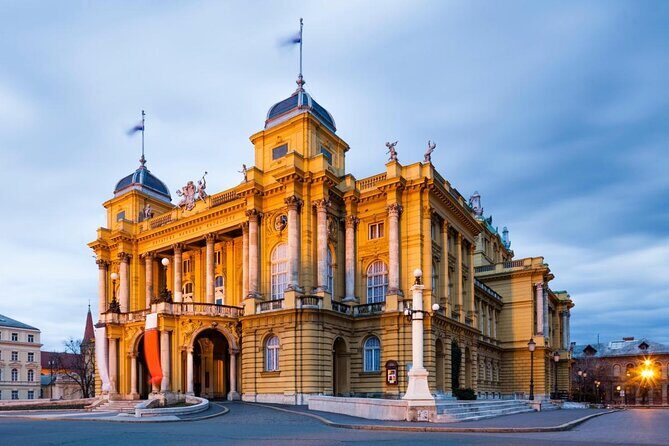 Private Panorama Tour of Zagreb with premium vehicle - Key Points