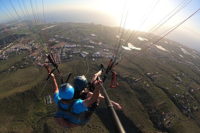 Private Paragliding Flight Experience in Tenerife - A Closer Look at the Experience