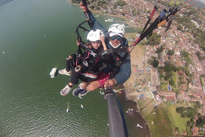 Private Paragliding Flight in Valle de Bravo with Instructor - Accessibility and Practical Tips