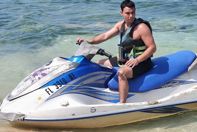 Private Parasailing and Jet Skiing at Montego Bay - An In-Depth Look at the Experience