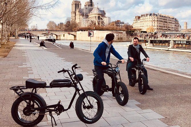 Private Paris electric bike ride with video - Why Choose a Private Paris Electric Bike Ride?