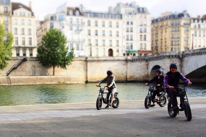 Private Paris electric bike ride with video - Analyzing the Value
