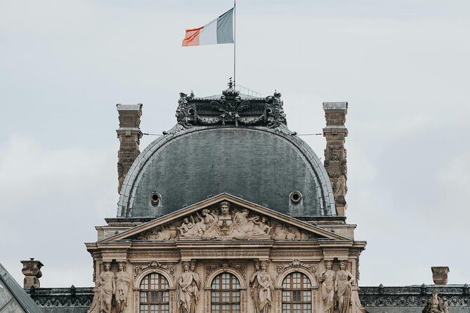 Private Paris Louvre Museum Transfers (01 - 07 Pax) - Why Choose the Private Transfer to the Louvre?