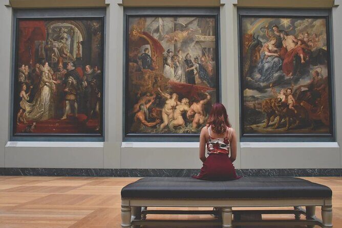 Private Paris Louvre Museum Transfers (01 - 07 Pax) - How the Transfer Works — A Typical Experience