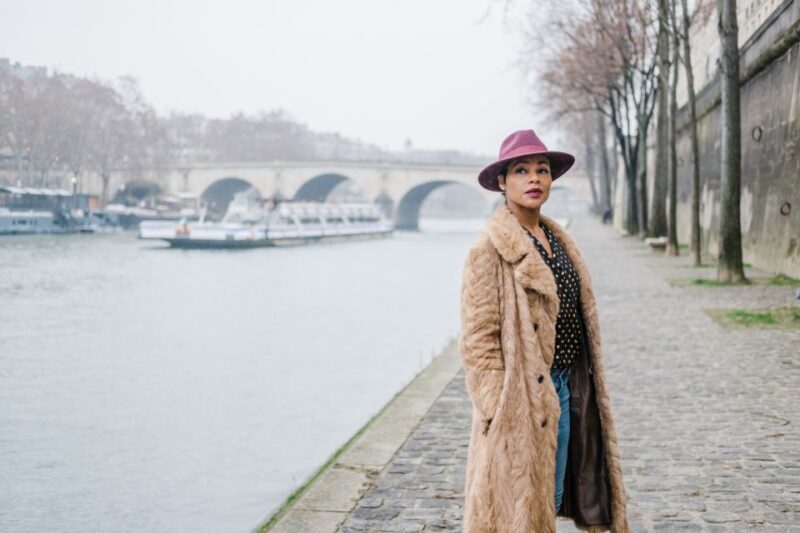Private Paris multiple places photoshoot by a filmmaker - Who Will Love This Tour?