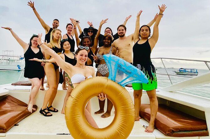 Private Party Boat with Snorkeling in Playa Bibijagua - The Sum Up