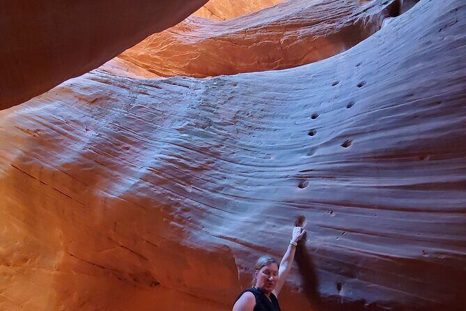 Private Peek-A-Boo slot canyon guided tours - FAQs