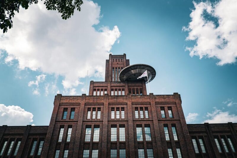 Private & Personalized tour: We show you "Our Utrecht" - Introduction