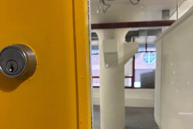 Private Phone Photography Adventure in Old Town Alexandria VA - An In-Depth Look at the Phone Photography Tour