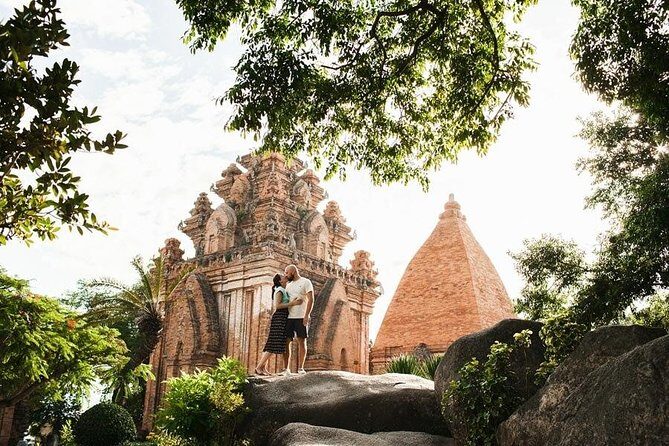 Private Photo Session with a Local Photographer in Hoi An - Who Should Consider This Tour?