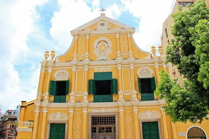 Private Photo Session with a Local Photographer in Macau - Who Should Book This Experience?