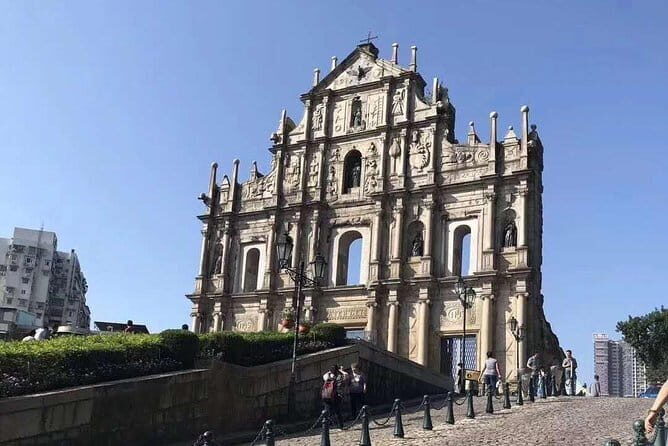 Private Photo Session with a Local Photographer in Macau - FAQ