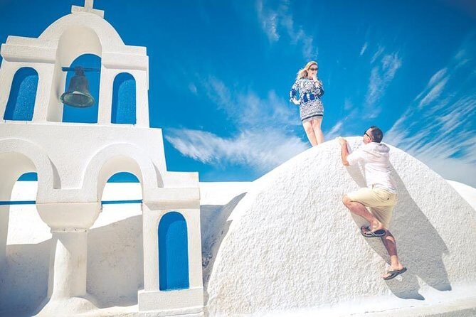 Private Photo Session with a Local Photographer in Santorini - Authenticity and Traveler Feedback