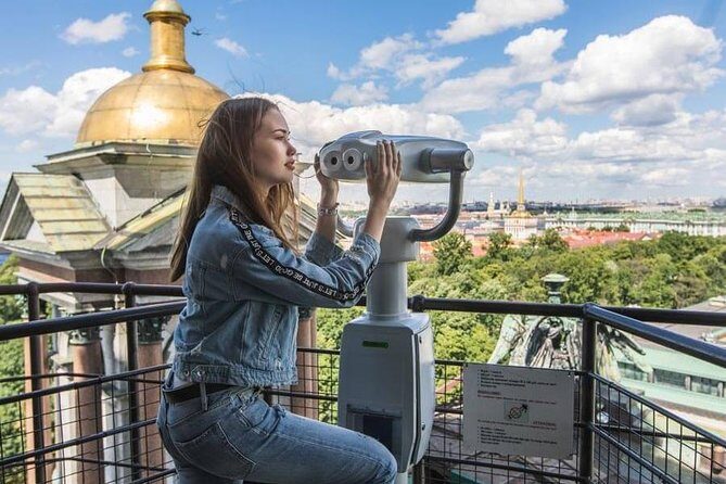 Private Photo Session with a Local Photographer in St. Petersburg - Key Points