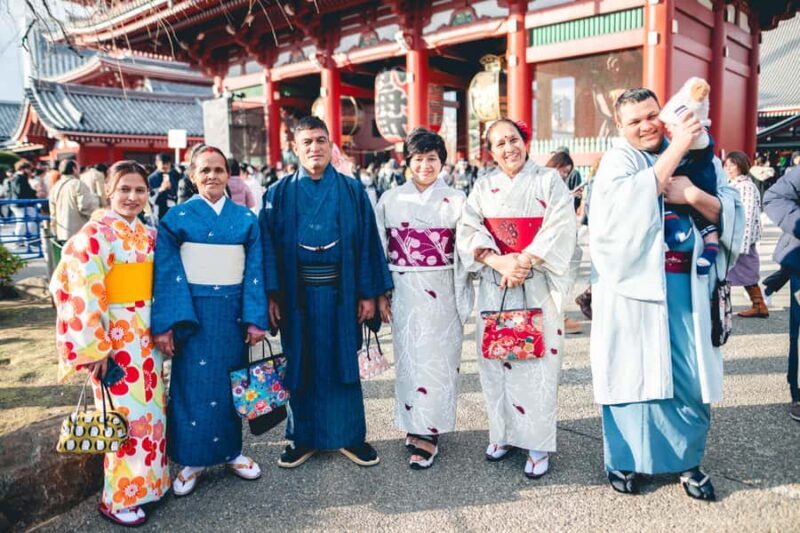 Private photo sessions throughout Japan - Key Points