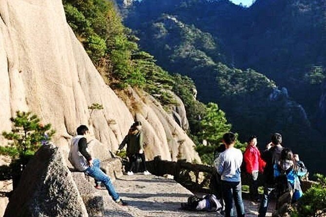 Private Photography Day Tour of Huangshan Yellow Mountain - A Closer Look at the Itinerary