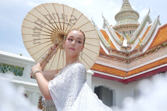 Private Photoshoot at Wat Arun with Professional Photographer - An In-Depth Look at the Experience