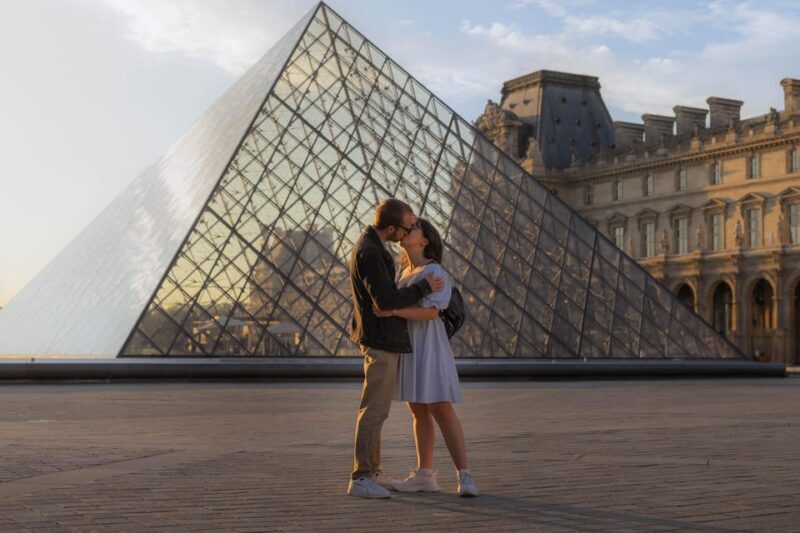 Private Photoshoot Louvre Museum Exterior - What Makes This Photoshoot Special?