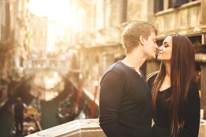 Private Photoshoot on Personal Gondola in Venice - The Sum Up