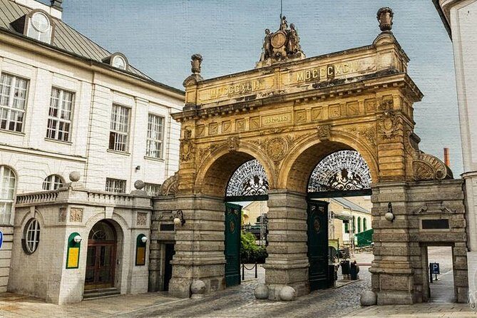 Private Pilsner brewery and Pilsen tour from Prague All-Inclusive - Final Stops and Return to Prague
