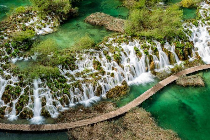 Private Plitvice Lakes Tour - Day Trip from Zagreb (entrance ticket included) - A Balance of Pros and Cons