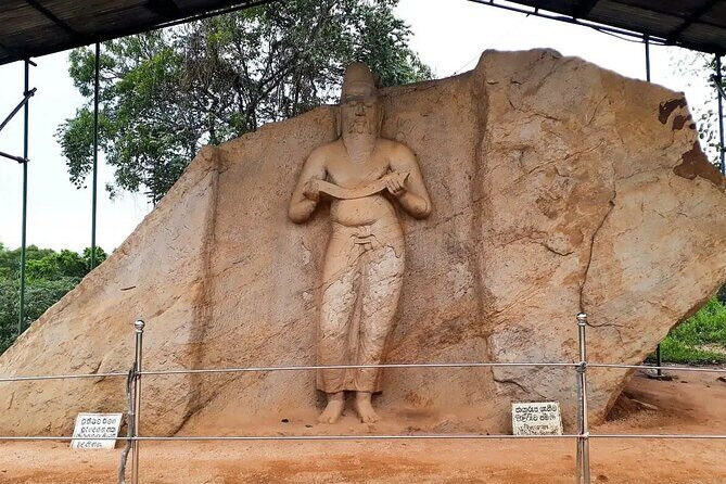 Private Polonnaruwa Ancient City Day Tour from Sigiriya - The Final Stops: Artistic and Cultural Icons
