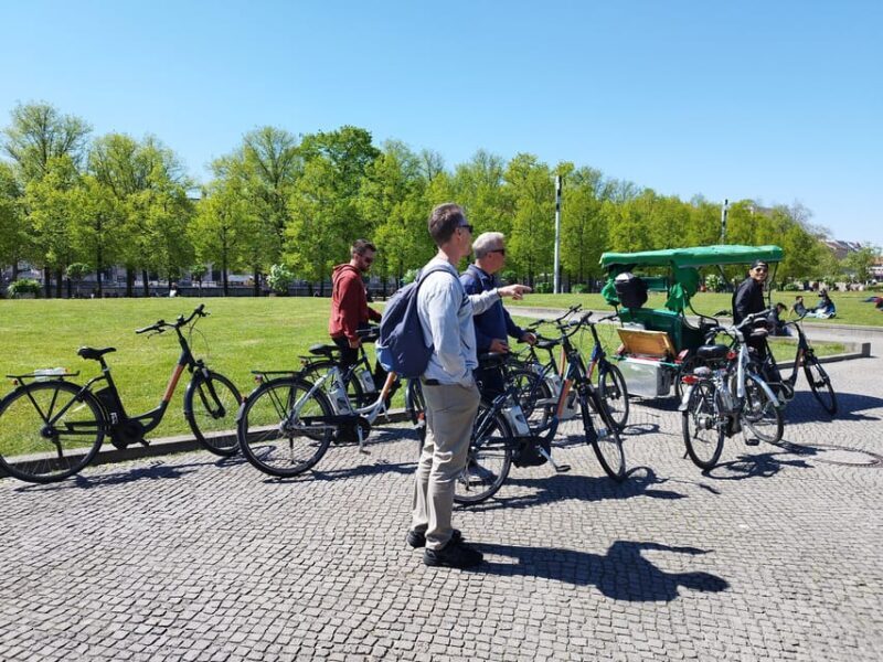 Private Rickshaw Berlin Highlights and secrets up-to 6 Pers. - Is It Worth the Price?